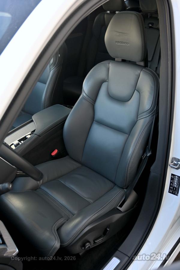 White Volvo XC90 2020 in Tallinn, with an engine capacity of 2.00 L and mileage of 100 thousand km for 42990 €, photo 9 on AUTOMOTO.COM.LV