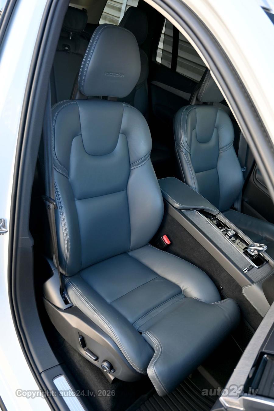 Balts Volvo XC90 2020 Tallina, ar dzinēja tilpumu 2.00 L un nobraukumu 100 tūkst. km par 42990 €, foto 11 vietnē AUTOMOTO.COM.LV