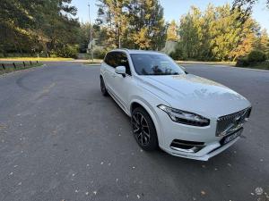 White Volvo XC90 2020 in Vilnius, with an engine capacity of 1.97 L and mileage of 91 thousand km for 43100 €, photo 16 on AUTOMOTO.COM.LV