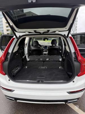 Balts Volvo XC90 2020 Viļņa, ar dzinēja tilpumu 1.97 L un nobraukumu 147 tūkst. km par 32500 €, foto 25 vietnē AUTOMOTO.COM.LV