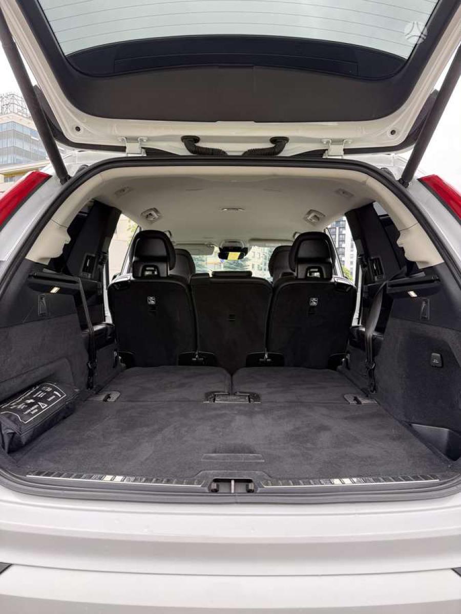 Balts Volvo XC90 2020 Viļņa, ar dzinēja tilpumu 1.97 L un nobraukumu 147 tūkst. km par 32500 €, foto 26 vietnē AUTOMOTO.COM.LV