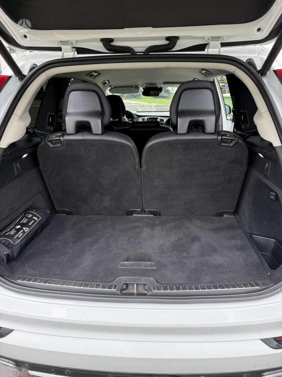 Balts Volvo XC90 2020 Viļņa, ar dzinēja tilpumu 1.97 L un nobraukumu 147 tūkst. km par 32500 €, foto 27 vietnē AUTOMOTO.COM.LV