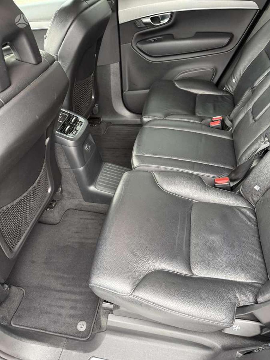 Balts Volvo XC90 2020 Viļņa, ar dzinēja tilpumu 1.97 L un nobraukumu 147 tūkst. km par 32500 €, foto 33 vietnē AUTOMOTO.COM.LV