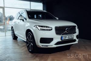 White Volvo XC90 2020 in Riga, with an engine capacity of 2.00 L and mileage of 193 thousand km for 28599 €, photo 1 on AUTOMOTO.COM.LV
