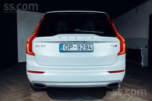 White Volvo XC90 2020 in Riga, with an engine capacity of 2.00 L and mileage of 193 thousand km for 28599 €, photo 6 on AUTOMOTO.COM.LV