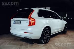 White Volvo XC90 2020 in Riga, with an engine capacity of 2.00 L and mileage of 193 thousand km for 28599 €, photo 7 on AUTOMOTO.COM.LV