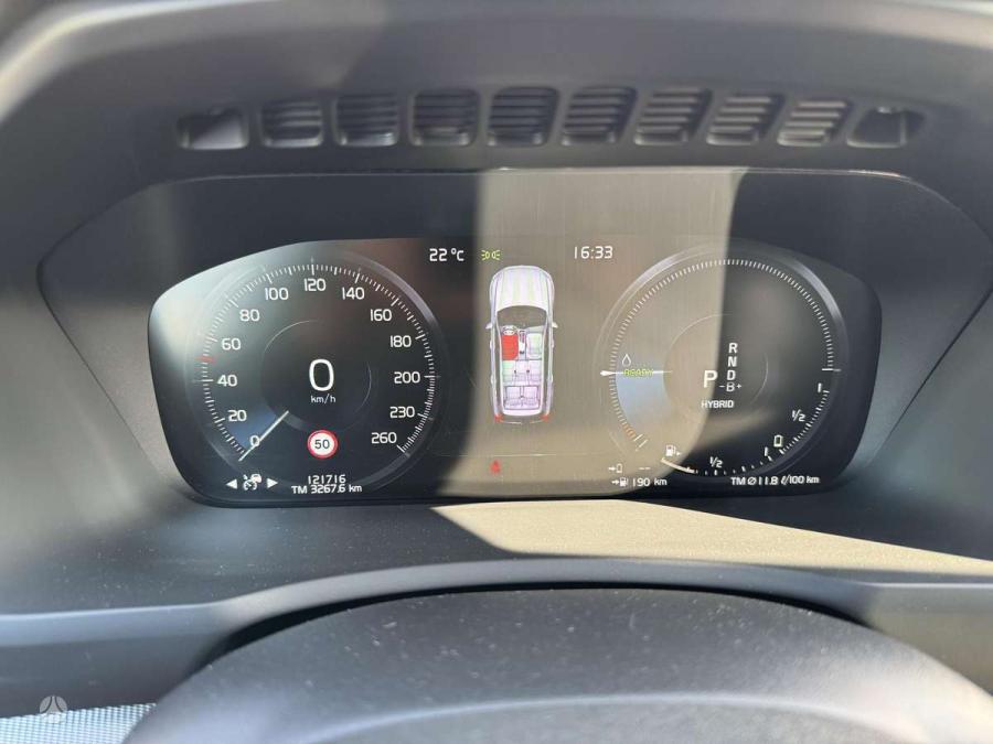 Белый Вольво ХС90 2020 в Таураге, объемом двигателя 1.97 л и пробегом 120 тыс. км за 38200 €, фото 13 на AUTOMOTO.COM.LV