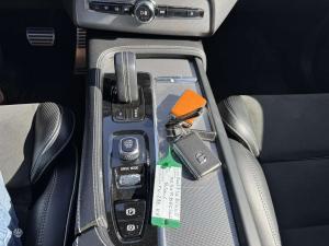 Белый Вольво ХС90 2020 в Таураге, объемом двигателя 1.97 л и пробегом 120 тыс. км за 38200 €, фото 18 на AUTOMOTO.COM.LV