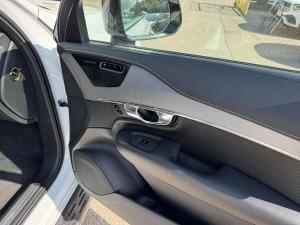 Белый Вольво ХС90 2020 в Таураге, объемом двигателя 1.97 л и пробегом 120 тыс. км за 38200 €, фото 25 на AUTOMOTO.COM.LV