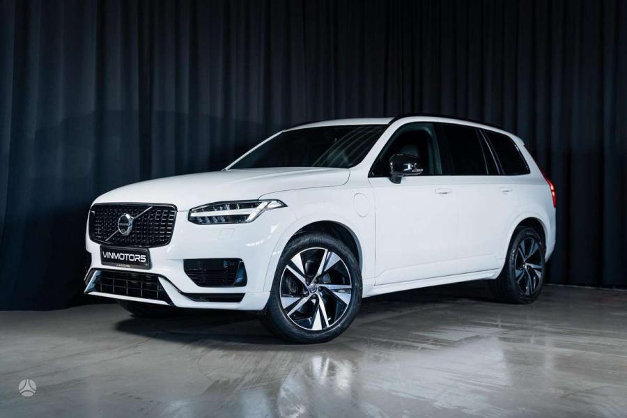 White Volvo XC90 2020 in Vilnius, with an engine capacity of 1.97 L and mileage of 63 thousand km for 36500 €, photo 1 on AUTOMOTO.COM.LV