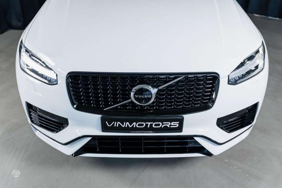 White Volvo XC90 2020 in Vilnius, with an engine capacity of 1.97 L and mileage of 63 thousand km for 36500 €, photo 14 on AUTOMOTO.COM.LV