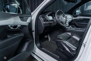 White Volvo XC90 2020 in Vilnius, with an engine capacity of 1.97 L and mileage of 63 thousand km for 36500 €, photo 15 on AUTOMOTO.COM.LV
