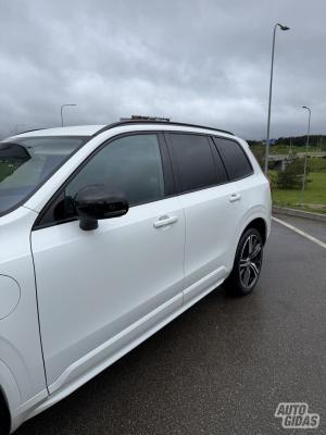 White Volvo XC90 2020 in Vilnius, with an engine capacity of 2.00 L and mileage of 147 thousand km for 29999 €, photo 15 on AUTOMOTO.COM.LV