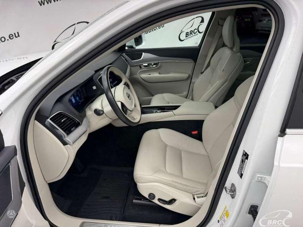 Balts Volvo XC90 2021 Viļņa, ar dzinēja tilpumu 1.97 L un nobraukumu 92 tūkst. km par 32900 €, foto 10 vietnē AUTOMOTO.COM.LV