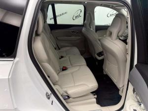 White Volvo XC90 2021 in Vilnius, with an engine capacity of 1.97 L and mileage of 92 thousand km for 31900 €, photo 28 on AUTOMOTO.COM.LV