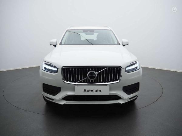 White Volvo XC90 2021 in Vilnius, with an engine capacity of 1.97 L and mileage of 108 thousand km for 34400 €, photo 2 on AUTOMOTO.COM.LV