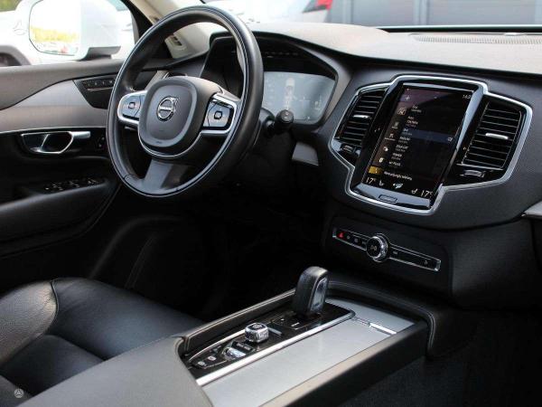 Balts Volvo XC90 2021 Viļņa, ar dzinēja tilpumu 1.97 L un nobraukumu 173 tūkst. km par 35490 €, foto 5 vietnē AUTOMOTO.COM.LV