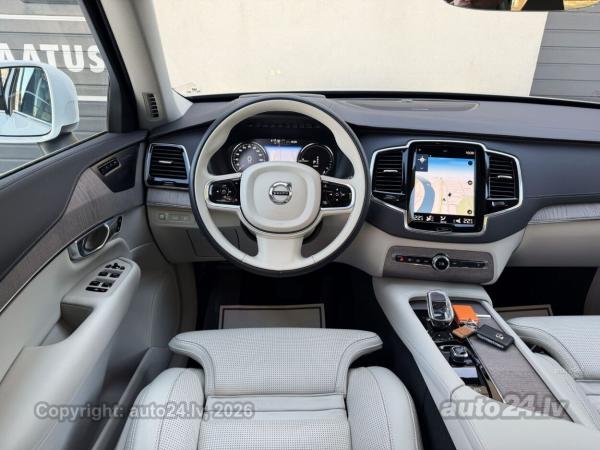 Balts Volvo XC90 2021 Pērnava, ar dzinēja tilpumu 2.00 L un nobraukumu 77 tūkst. km par 46990 €, foto 1 vietnē AUTOMOTO.COM.LV