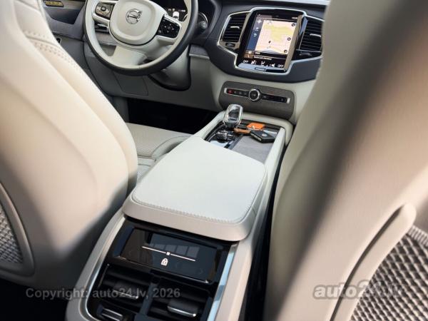 Balts Volvo XC90 2021 Pērnava, ar dzinēja tilpumu 2.00 L un nobraukumu 77 tūkst. km par 46990 €, foto 6 vietnē AUTOMOTO.COM.LV