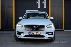 White Volvo XC90 2021 in Tartu, with an engine capacity of 2.00 L and mileage of 100 thousand km for 42900 €, photo 2 on AUTOMOTO.COM.LV