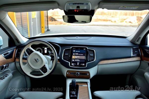 White Volvo XC90 2021 in Tartu, with an engine capacity of 2.00 L and mileage of 100 thousand km for 42900 €, photo 11 on AUTOMOTO.COM.LV