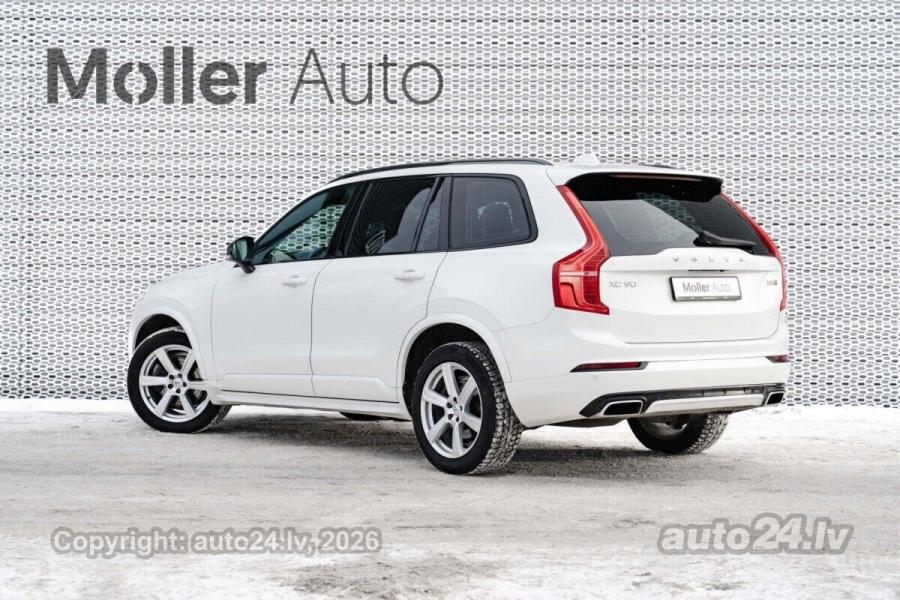 White Volvo XC90 2021 in Riga, with an engine capacity of 2.00 L and mileage of 171 thousand km for 30221 €, photo 4 on AUTOMOTO.COM.LV