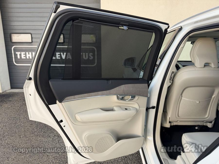 White Volvo XC90 2021 in Parnu, with an engine capacity of 2.00 L and mileage of 77 thousand km for 46990 €, photo 16 on AUTOMOTO.COM.LV