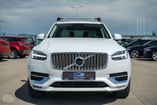 White Volvo XC90 2021 in Marijampole, with an engine capacity of 2.00 L and mileage of 97 thousand km for 29950 €, photo 3 on AUTOMOTO.COM.LV