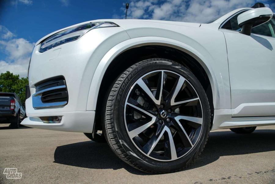 Balts Volvo XC90 2021 Marijampole, ar dzinēja tilpumu 2.00 L un nobraukumu 97 tūkst. km par 29950 €, foto 7 vietnē AUTOMOTO.COM.LV