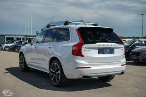 Balts Volvo XC90 2021 Marijampole, ar dzinēja tilpumu 2.00 L un nobraukumu 97 tūkst. km par 29950 €, foto 9 vietnē AUTOMOTO.COM.LV