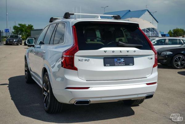 White Volvo XC90 2021 in Marijampole, with an engine capacity of 2.00 L and mileage of 97 thousand km for 29950 €, photo 9 on AUTOMOTO.COM.LV