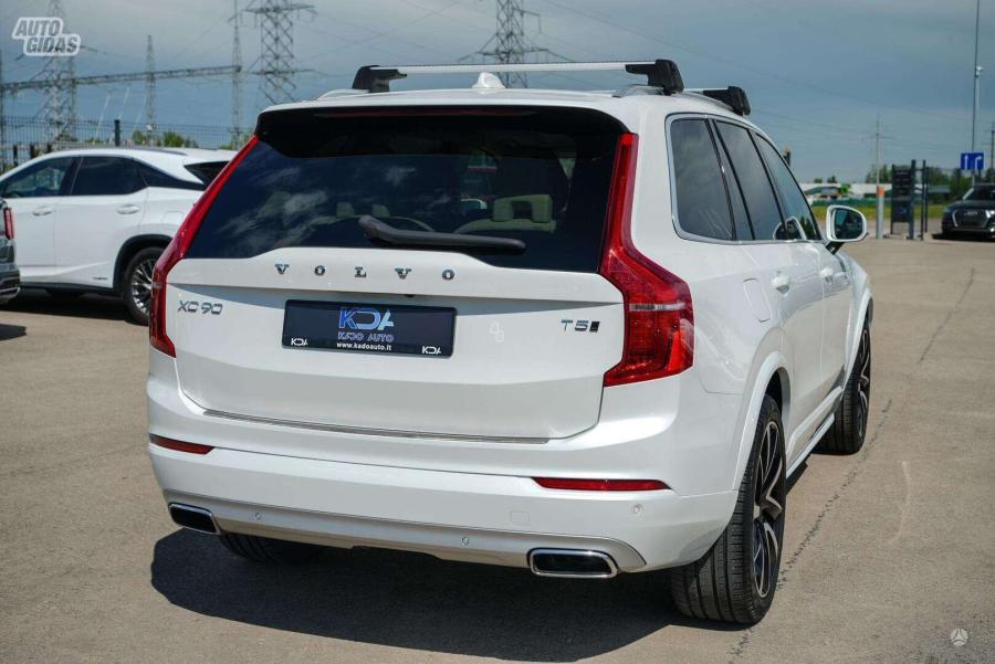 Balts Volvo XC90 2021 Marijampole, ar dzinēja tilpumu 2.00 L un nobraukumu 97 tūkst. km par 29950 €, foto 12 vietnē AUTOMOTO.COM.LV