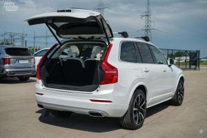 Balts Volvo XC90 2021 Marijampole, ar dzinēja tilpumu 2.00 L un nobraukumu 97 tūkst. km par 29950 €, foto 14 vietnē AUTOMOTO.COM.LV
