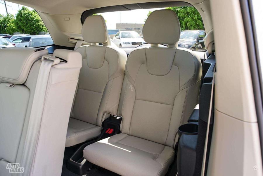 Balts Volvo XC90 2021 Marijampole, ar dzinēja tilpumu 2.00 L un nobraukumu 97 tūkst. km par 29950 €, foto 35 vietnē AUTOMOTO.COM.LV