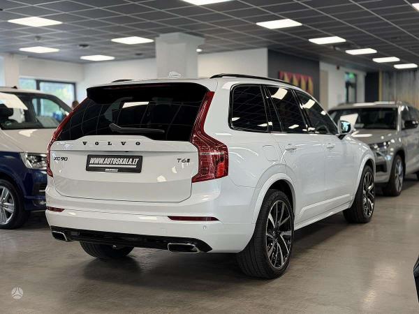 White Volvo XC90 2021 in Klaipeda, with an engine capacity of 2.00 L and mileage of 126 thousand km for 28900 €, photo 3 on AUTOMOTO.COM.LV
