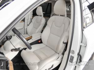 White Volvo XC90 2021 in Tallinn, with an engine capacity of 2.00 L and mileage of 107 thousand km for 42490 €, photo 13 on AUTOMOTO.COM.LV