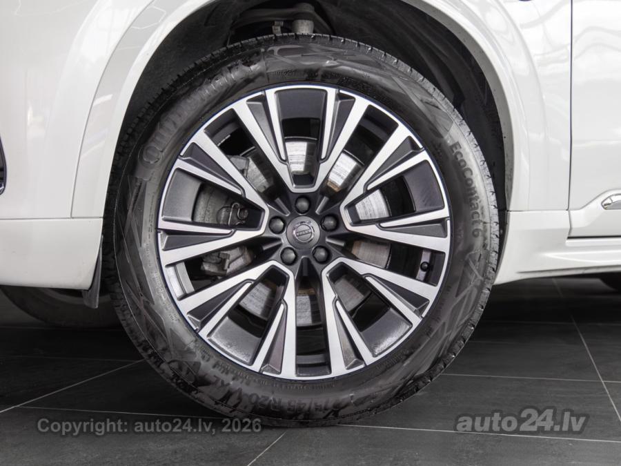 White Volvo XC90 2021 in Tallinn, with an engine capacity of 2.00 L and mileage of 107 thousand km for 42490 €, photo 16 on AUTOMOTO.COM.LV