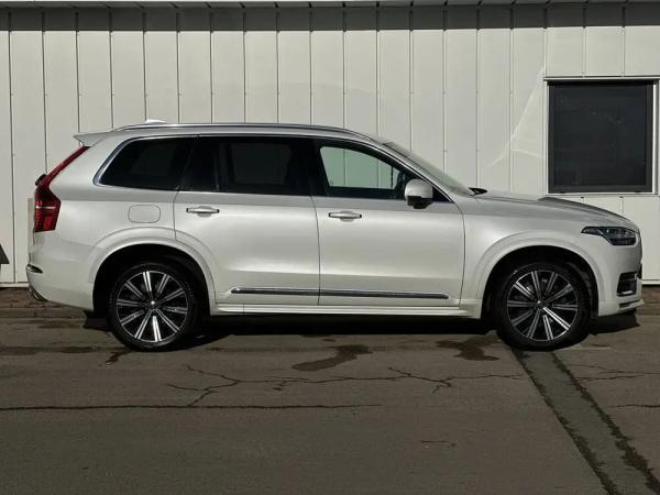Balts Volvo XC90 2021 Rīga, ar dzinēja tilpumu 2.00 L un nobraukumu 114 tūkst. km par 36600 €, foto 5 vietnē AUTOMOTO.COM.LV