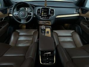 White Volvo XC90 2021 in Riga, with an engine capacity of 2.00 L and mileage of 114 thousand km for 36600 €, photo 14 on AUTOMOTO.COM.LV