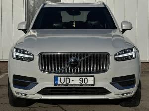 White Volvo XC90 2021 in Riga, with an engine capacity of 2.00 L and mileage of 114 thousand km for 36600 €, photo 33 on AUTOMOTO.COM.LV
