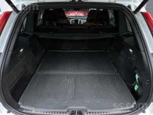 Balts Volvo XC90 2021 Rīga, ar dzinēja tilpumu 2.00 L un nobraukumu 114 tūkst. km par 36600 €, foto 28 vietnē AUTOMOTO.COM.LV
