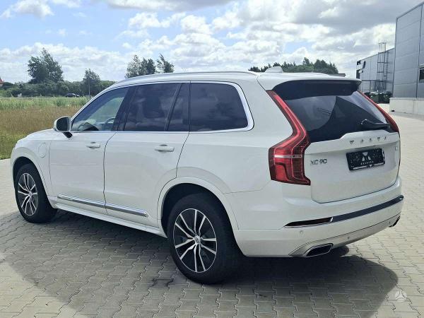White Volvo XC90 2021 in Siauliai, with an engine capacity of 1.97 L and mileage of 173 thousand km for 30950 €, photo 7 on AUTOMOTO.COM.LV