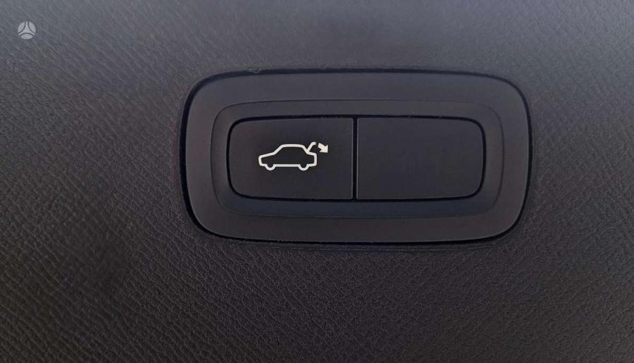 Balts Volvo XC90 2021 Šauļi, ar dzinēja tilpumu 1.97 L un nobraukumu 173 tūkst. km par 30950 €, foto 29 vietnē AUTOMOTO.COM.LV