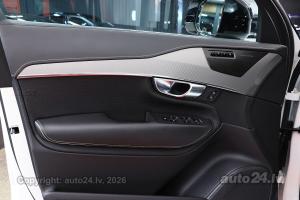 Balts Volvo XC90 2021 Tallina, ar dzinēja tilpumu 2.00 L un nobraukumu 76 tūkst. km par 42500 €, foto 24 vietnē AUTOMOTO.COM.LV