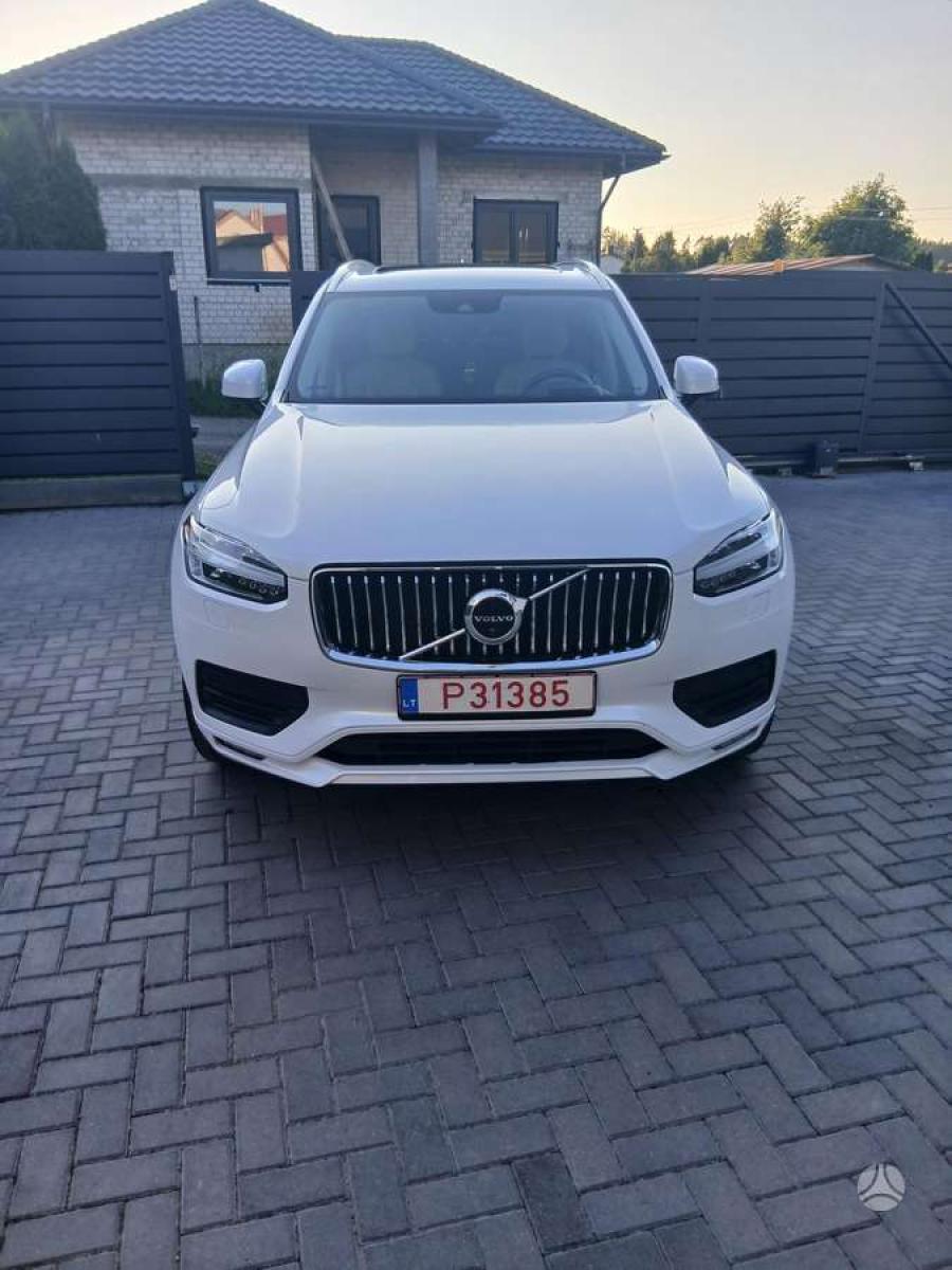 White Volvo XC90 2021 in Vilnius, with an engine capacity of 2.00 L and mileage of 148 thousand km for 28500 €, photo 4 on AUTOMOTO.COM.LV