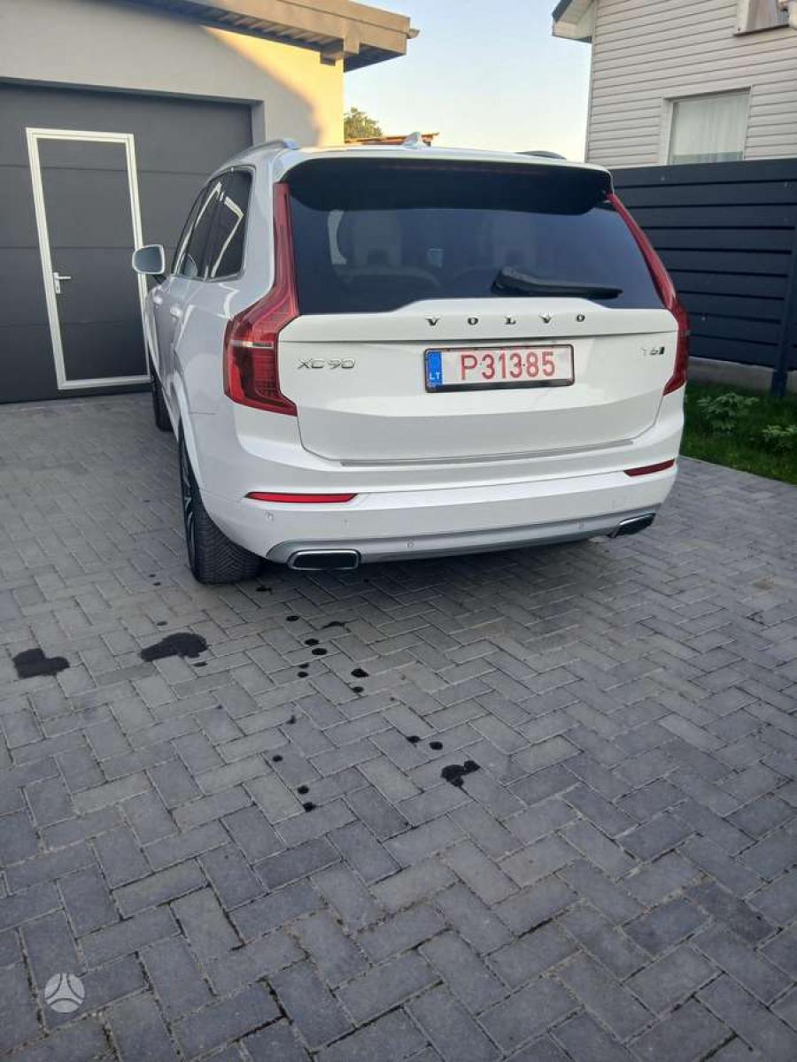 White Volvo XC90 2021 in Vilnius, with an engine capacity of 2.00 L and mileage of 148 thousand km for 28500 €, photo 10 on AUTOMOTO.COM.LV