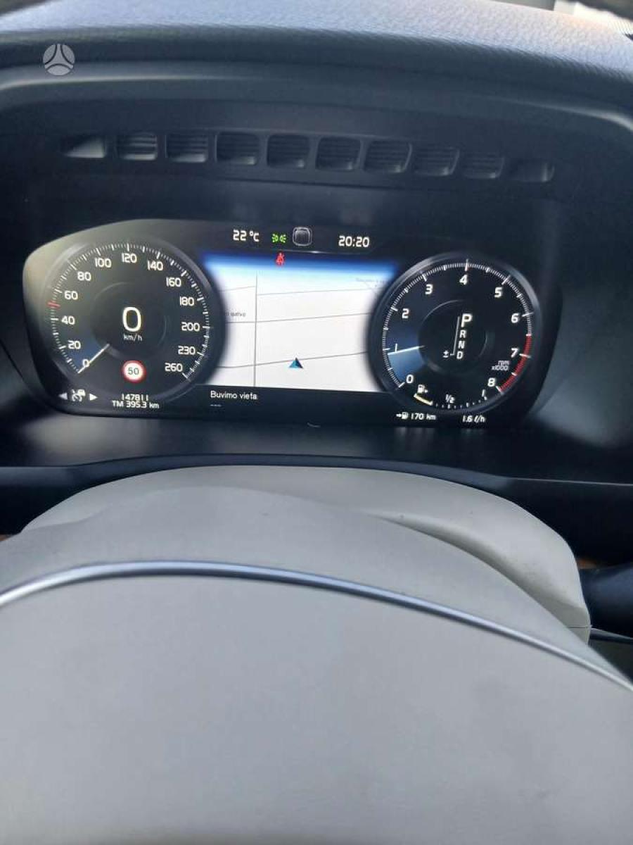 White Volvo XC90 2021 in Vilnius, with an engine capacity of 2.00 L and mileage of 148 thousand km for 28500 €, photo 14 on AUTOMOTO.COM.LV