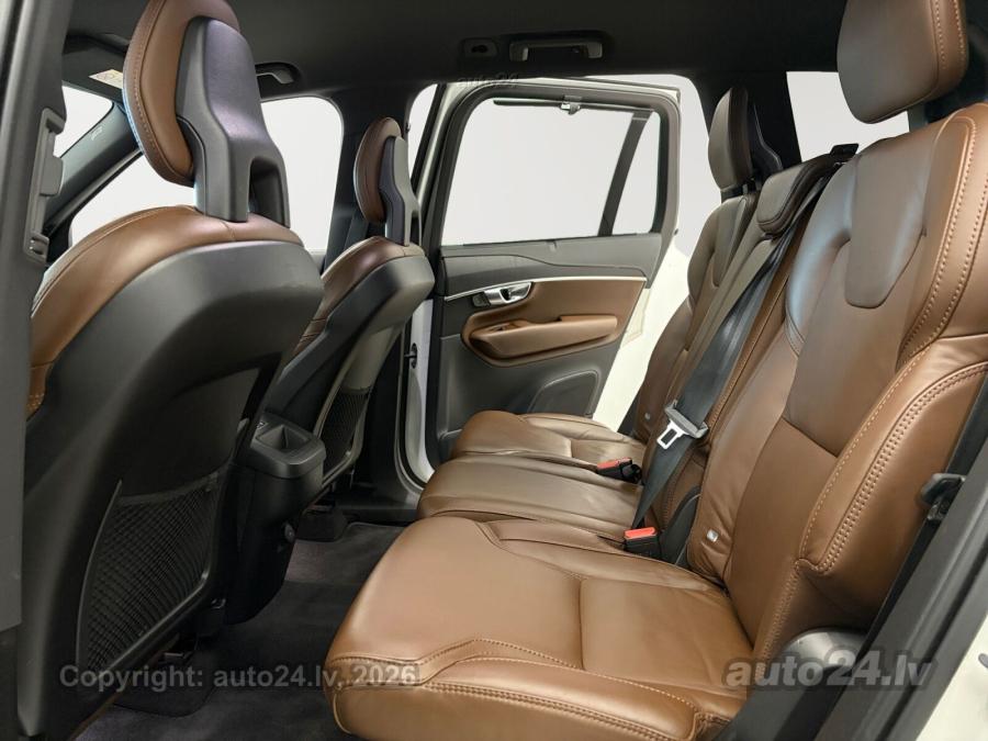 Balts Volvo XC90 2021 Tallina, ar dzinēja tilpumu 2.00 L un nobraukumu 91 tūkst. km par 41900 €, foto 7 vietnē AUTOMOTO.COM.LV