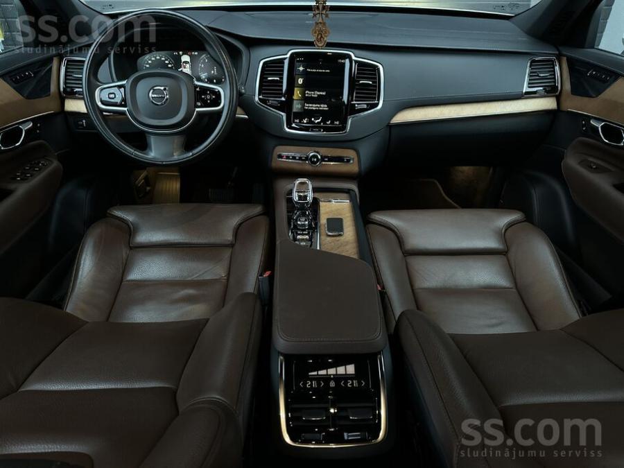 Balts Volvo XC90 2021 Rīga, ar dzinēja tilpumu 2.00 L un nobraukumu 114 tūkst. km par 35700 €, foto 14 vietnē AUTOMOTO.COM.LV