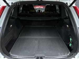 Balts Volvo XC90 2021 Rīga, ar dzinēja tilpumu 2.00 L un nobraukumu 114 tūkst. km par 35700 €, foto 28 vietnē AUTOMOTO.COM.LV